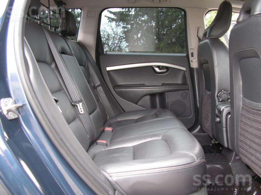 Zils Volvo XC70 2013 Rīga, ar dzinēja tilpumu 2.40 L un nobraukumu 0 tūkst. km par 9550 €, foto 26 vietnē AUTOMOTO.COM.LV