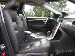 Zils Volvo XC70 2013 Rīga, ar dzinēja tilpumu 2.40 L un nobraukumu 0 tūkst. km par 9550 €, foto 28 vietnē AUTOMOTO.COM.LV