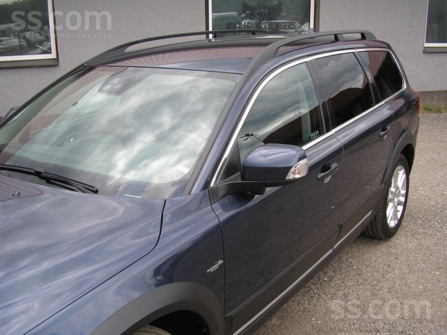 Zils Volvo XC70 2013 Rīga, ar dzinēja tilpumu 2.40 L un nobraukumu 0 tūkst. km par 9550 €, foto 14 vietnē AUTOMOTO.COM.LV