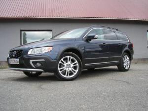 Blue Volvo XC70 2013 in Sigulda, with an engine capacity of 2.40 L and mileage of 368 thousand km for 9550 €, photo  on AUTOMOTO.COM.LV