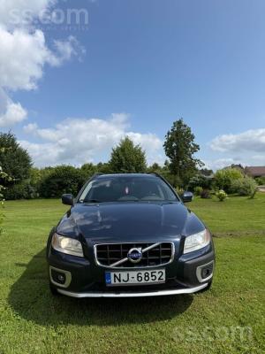 Zils Volvo XC70 2013 Saldus, ar dzinēja tilpumu 2.40 L un nobraukumu 334 tūkst. km par 8500 €, foto  vietnē AUTOMOTO.COM.LV