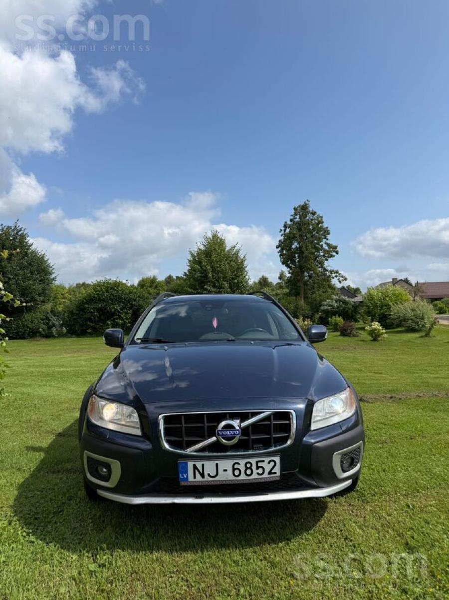 Zils Volvo XC70 2013 Saldus, ar dzinēja tilpumu 2.40 L un nobraukumu 334 tūkst. km par 8500 €, foto 1 vietnē AUTOMOTO.COM.LV