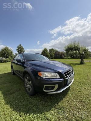 Zils Volvo XC70 2013 Saldus, ar dzinēja tilpumu 2.40 L un nobraukumu 334 tūkst. km par 8500 €, foto 4 vietnē AUTOMOTO.COM.LV