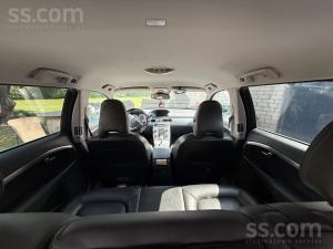 Zils Volvo XC70 2013 Saldus, ar dzinēja tilpumu 2.40 L un nobraukumu 334 tūkst. km par 8500 €, foto 9 vietnē AUTOMOTO.COM.LV
