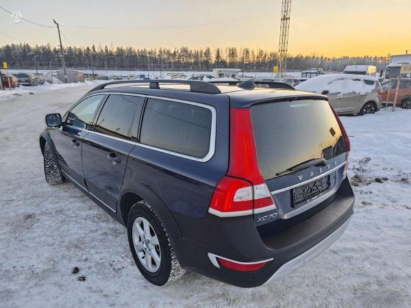 Zils Volvo XC70 2014 Viļņa, ar dzinēja tilpumu 1.98 L un nobraukumu 285 tūkst. km par 10500 €, foto 5 vietnē AUTOMOTO.COM.LV