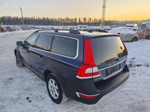 Blue Volvo XC70 2014 in Vilnius, with an engine capacity of 1.98 L and mileage of 285 thousand km for 10500 €, photo 5 on AUTOMOTO.COM.LV