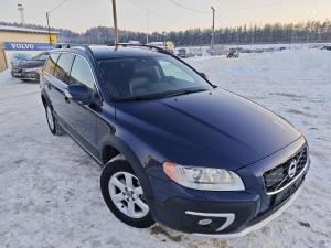 Blue Volvo XC70 2014 in Vilnius, with an engine capacity of 1.98 L and mileage of 285 thousand km for 10500 €, photo 9 on AUTOMOTO.COM.LV