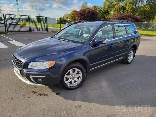 Blue Volvo XC70 2014 in Riga, with an engine capacity of 2.00 L and mileage of 322 thousand km for 7200 €, photo 5 on AUTOMOTO.COM.LV