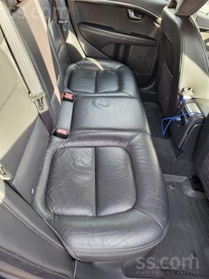 Blue Volvo XC70 2014 in Riga, with an engine capacity of 2.00 L and mileage of 322 thousand km for 7200 €, photo 11 on AUTOMOTO.COM.LV