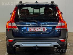Zils Volvo XC70 2014 Jūrmala, ar dzinēja tilpumu 2.40 L un nobraukumu 335 tūkst. km par 13950 €, foto 14 vietnē AUTOMOTO.COM.LV