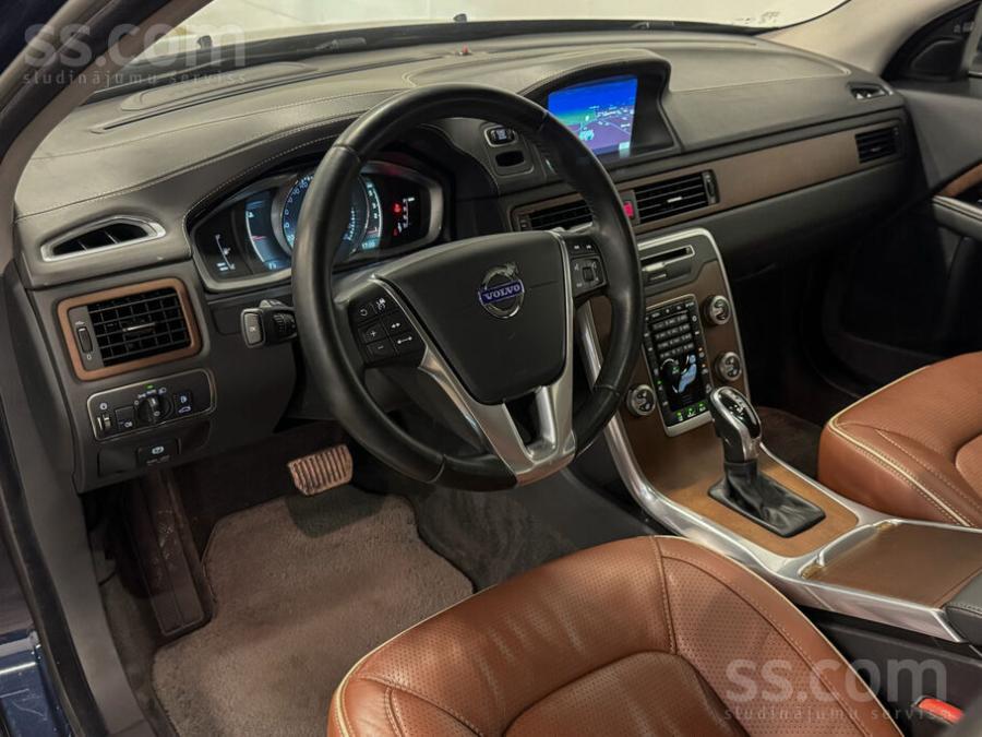 Zils Volvo XC70 2014 Jūrmala, ar dzinēja tilpumu 2.40 L un nobraukumu 335 tūkst. km par 13950 €, foto 15 vietnē AUTOMOTO.COM.LV
