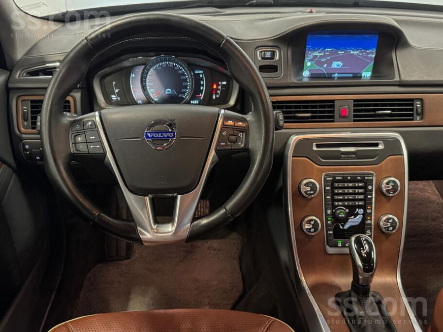 Zils Volvo XC70 2014 Jūrmala, ar dzinēja tilpumu 2.40 L un nobraukumu 335 tūkst. km par 13950 €, foto 23 vietnē AUTOMOTO.COM.LV