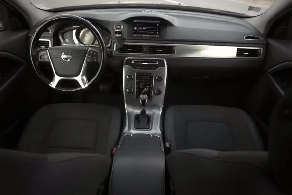 Zils Volvo XC70 2014 Jelgava, ar dzinēja tilpumu 2.40 L un nobraukumu 222 tūkst. km par 12400 €, foto 7 vietnē AUTOMOTO.COM.LV