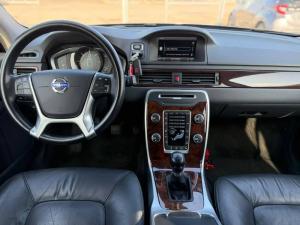 Blue Volvo XC70 2014 in Riga, with an engine capacity of 2.40 L and mileage of 187 thousand km for 14990 €, photo 22 on AUTOMOTO.COM.LV