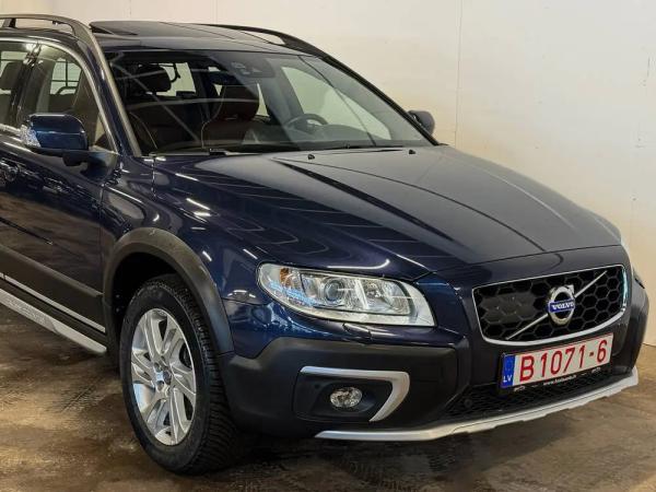 Zils Volvo XC70 2014 Jūrmala, ar dzinēja tilpumu 2.40 L un nobraukumu 335 tūkst. km par 13950 €, foto 9 vietnē AUTOMOTO.COM.LV