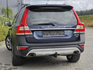 Blue Volvo XC70 2014 in Vilnius, with an engine capacity of 2.40 L and mileage of 259 thousand km for 15850 €, photo 10 on AUTOMOTO.COM.LV