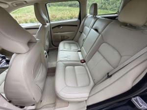 Blue Volvo XC70 2014 in Vilnius, with an engine capacity of 2.40 L and mileage of 259 thousand km for 15850 €, photo 29 on AUTOMOTO.COM.LV