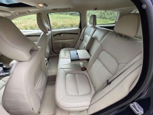 Blue Volvo XC70 2014 in Vilnius, with an engine capacity of 2.40 L and mileage of 259 thousand km for 15850 €, photo 30 on AUTOMOTO.COM.LV