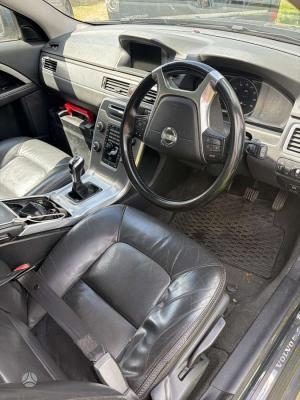 Blue Volvo XC70 2014 in Raseiniai, with an engine capacity of 0.00 L and mileage of 200 thousand km for 3400 €, photo 8 on AUTOMOTO.COM.LV