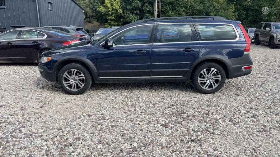 Zils Volvo XC70 2014 Kauņa, ar dzinēja tilpumu 2.40 L un nobraukumu 240 tūkst. km par 11400 €, foto 8 vietnē AUTOMOTO.COM.LV