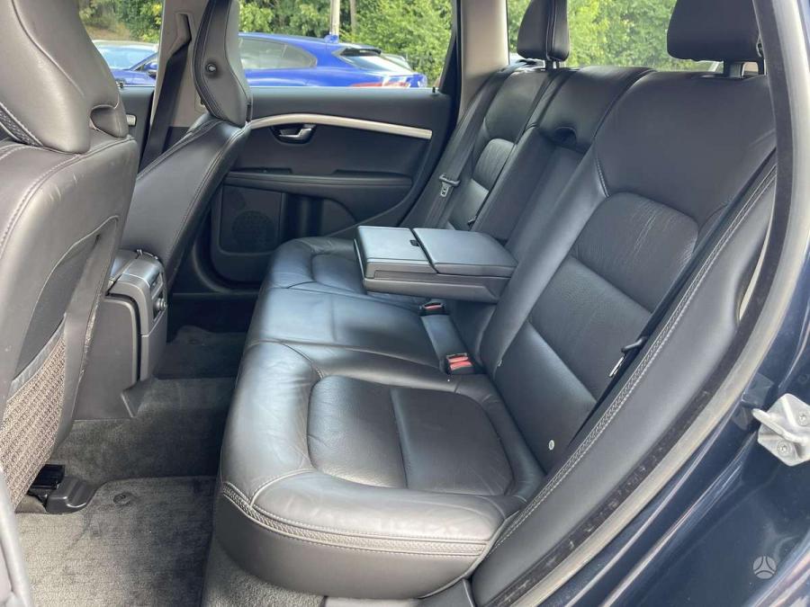 Zils Volvo XC70 2014 Kauņa, ar dzinēja tilpumu 2.40 L un nobraukumu 240 tūkst. km par 11400 €, foto 11 vietnē AUTOMOTO.COM.LV