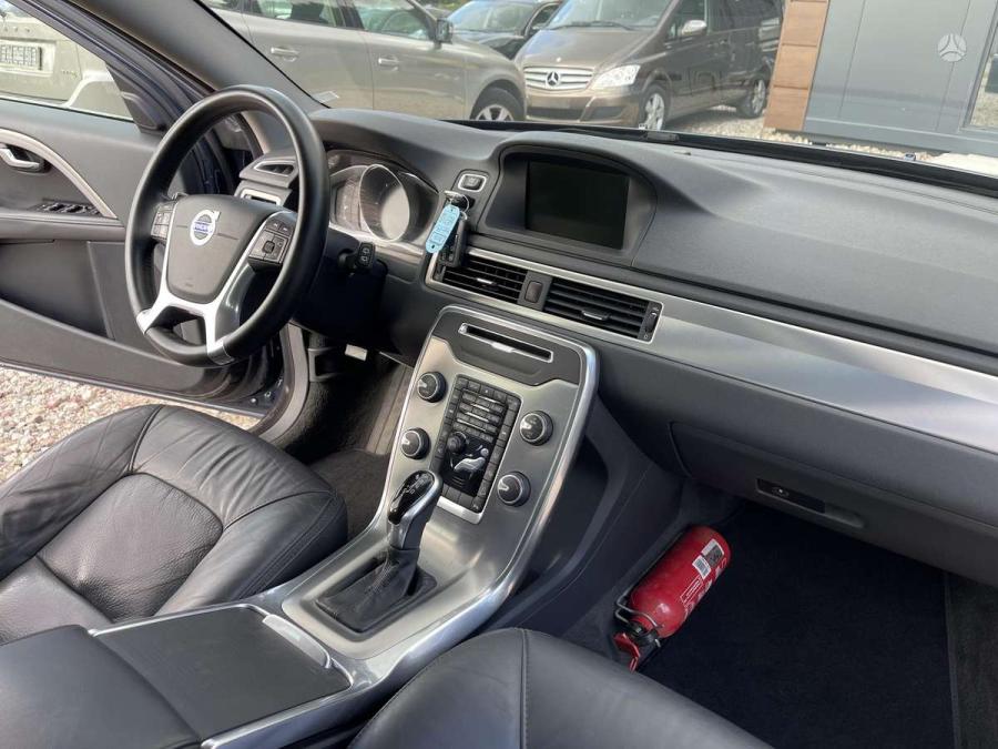 Zils Volvo XC70 2014 Kauņa, ar dzinēja tilpumu 2.40 L un nobraukumu 240 tūkst. km par 11400 €, foto 14 vietnē AUTOMOTO.COM.LV