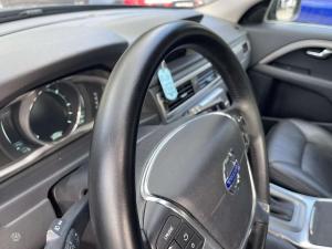 Zils Volvo XC70 2014 Kauņa, ar dzinēja tilpumu 2.40 L un nobraukumu 240 tūkst. km par 11400 €, foto 16 vietnē AUTOMOTO.COM.LV