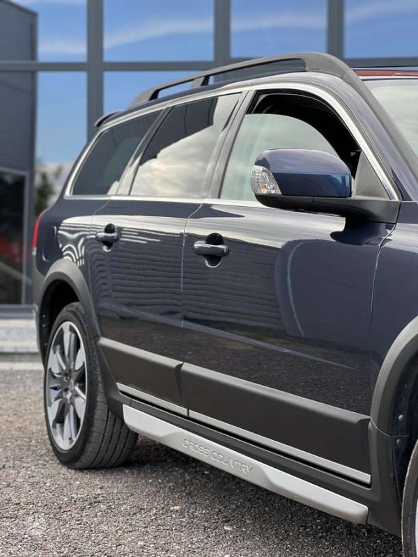 Zils Volvo XC70 2014 Utena, ar dzinēja tilpumu 2.40 L un nobraukumu 244 tūkst. km par 12650 €, foto 7 vietnē AUTOMOTO.COM.LV