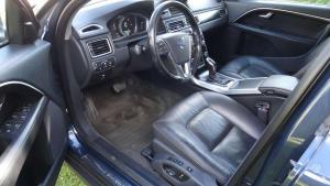 Blue Volvo XC70 2014 in Joniskis, with an engine capacity of 2.40 L and mileage of 307 thousand km for 11199 €, photo 19 on AUTOMOTO.COM.LV