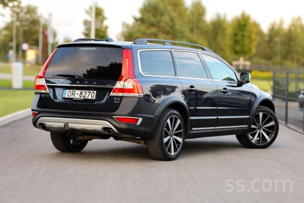 Volvo XC70 2014 in Jelgava on AUTOMOTO.COM.LV Blue Volvo XC70 2014 in Jelgava, with an engine capacity of 2.40 L and mileage of 0 thousand km for 11990 ā¬, photo 5 on AUTOMOTO.COM.LV
