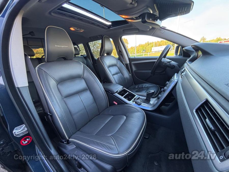Zils Volvo XC70 2014 Paide, ar dzinēja tilpumu 2.40 L un nobraukumu 308 tūkst. km par 13790 €, foto 10 vietnē AUTOMOTO.COM.LV