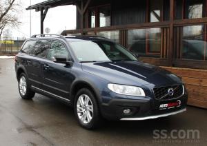 Blue Volvo XC70 2015 in Riga, with an engine capacity of 2.40 L and mileage of 0 thousand km for 12450 €, photo 8 on AUTOMOTO.COM.LV