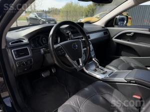 Blue Volvo XC70 2015 in Riga, with an engine capacity of 2.00 L and mileage of 228 thousand km for 12690 €, photo 7 on AUTOMOTO.COM.LV
