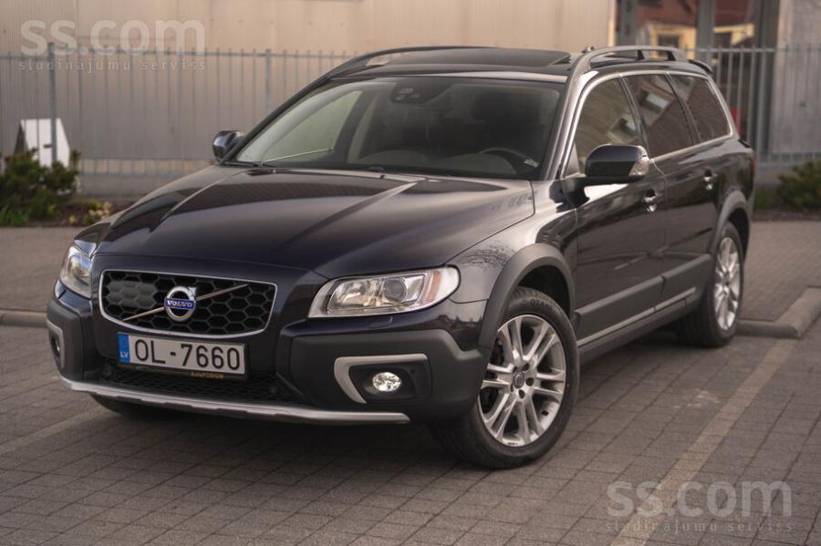 Zils Volvo XC70 2015 Rīga, ar dzinēja tilpumu 2.00 L un nobraukumu 323 tūkst. km par 9450 €, foto 1 vietnē AUTOMOTO.COM.LV