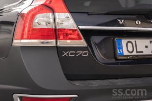 Zils Volvo XC70 2015 Rīga, ar dzinēja tilpumu 2.00 L un nobraukumu 323 tūkst. km par 9450 €, foto 5 vietnē AUTOMOTO.COM.LV