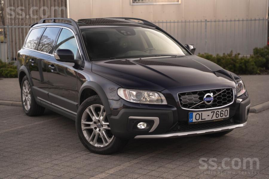 Zils Volvo XC70 2015 Rīga, ar dzinēja tilpumu 2.00 L un nobraukumu 323 tūkst. km par 9450 €, foto 10 vietnē AUTOMOTO.COM.LV