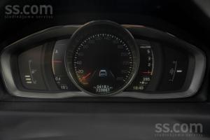 Zils Volvo XC70 2015 Rīga, ar dzinēja tilpumu 2.00 L un nobraukumu 323 tūkst. km par 9450 €, foto 20 vietnē AUTOMOTO.COM.LV