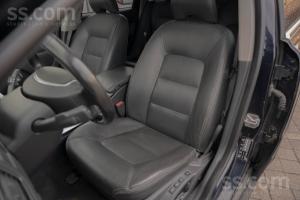 Zils Volvo XC70 2015 Rīga, ar dzinēja tilpumu 2.00 L un nobraukumu 323 tūkst. km par 9450 €, foto 24 vietnē AUTOMOTO.COM.LV