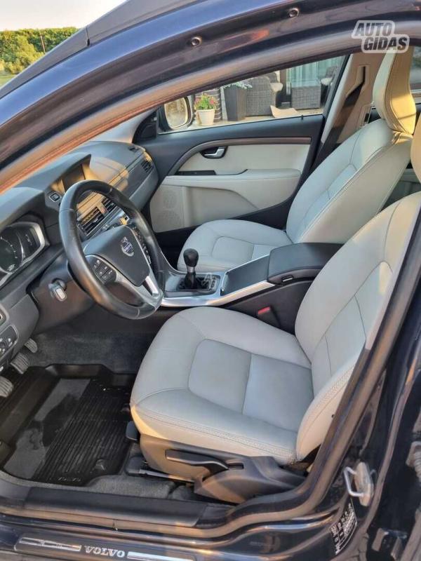 Zils Volvo XC70 2015 Vilkaviškis, ar dzinēja tilpumu 2.40 L un nobraukumu 420 tūkst. km par 10000 €, foto 5 vietnē AUTOMOTO.COM.LV