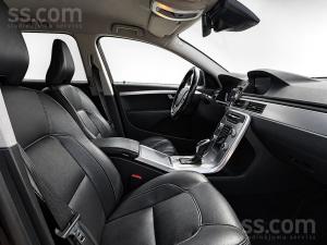 Blue Volvo XC70 2015 in Riga, with an engine capacity of 2.00 L and mileage of 228 thousand km for 10690 €, photo 10 on AUTOMOTO.COM.LV