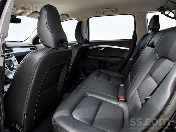 Zils Volvo XC70 2015 Rīga, ar dzinēja tilpumu 2.00 L un nobraukumu 228 tūkst. km par 10690 €, foto 11 vietnē AUTOMOTO.COM.LV