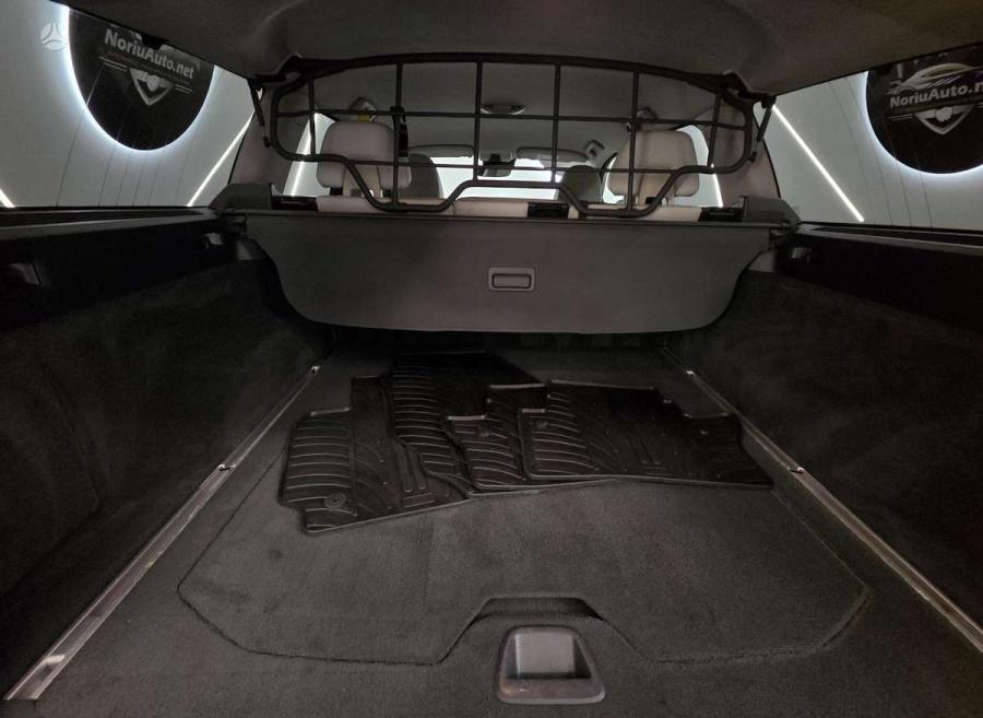 Zils Volvo XC70 2016 Marijampole, ar dzinēja tilpumu 2.40 L un nobraukumu 275 tūkst. km par 12650 €, foto 27 vietnē AUTOMOTO.COM.LV