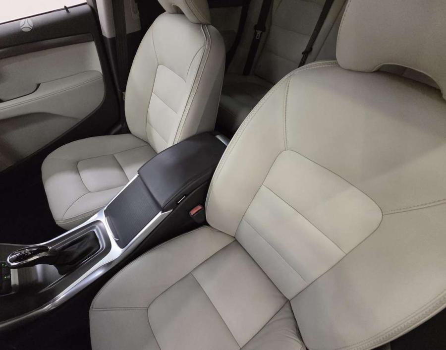 Zils Volvo XC70 2016 Marijampole, ar dzinēja tilpumu 2.40 L un nobraukumu 275 tūkst. km par 12650 €, foto 28 vietnē AUTOMOTO.COM.LV
