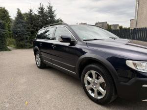 Blue Volvo XC70 2016 in Vilkaviskis, with an engine capacity of 1.97 L and mileage of 270 thousand km for 10500 €, photo 14 on AUTOMOTO.COM.LV