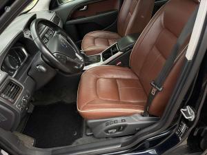 Blue Volvo XC70 2016 in Vilkaviskis, with an engine capacity of 1.97 L and mileage of 270 thousand km for 10500 €, photo 19 on AUTOMOTO.COM.LV