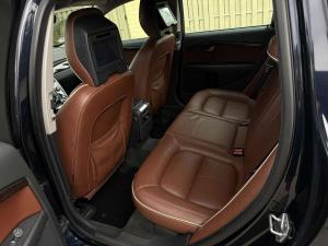 Blue Volvo XC70 2016 in Vilkaviskis, with an engine capacity of 1.97 L and mileage of 270 thousand km for 10500 €, photo 20 on AUTOMOTO.COM.LV