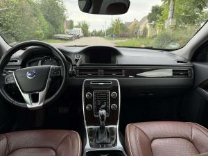 Blue Volvo XC70 2016 in Vilkaviskis, with an engine capacity of 1.97 L and mileage of 270 thousand km for 10500 €, photo 24 on AUTOMOTO.COM.LV
