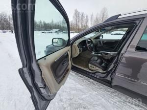 Brūns Volvo XC70 2006 Talsi, ar dzinēja tilpumu 2.40 L un nobraukumu 348 tūkst. km par 4999 €, foto 11 vietnē AUTOMOTO.COM.LV