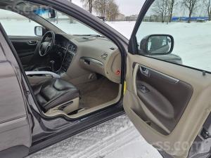 Brūns Volvo XC70 2006 Talsi, ar dzinēja tilpumu 2.40 L un nobraukumu 348 tūkst. km par 4999 €, foto 14 vietnē AUTOMOTO.COM.LV
