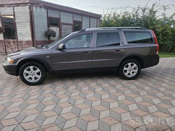 Brūns Volvo XC70 2006 Talsi, ar dzinēja tilpumu 2.40 L un nobraukumu 300 tūkst. km par 5200 €, foto 4 vietnē AUTOMOTO.COM.LV